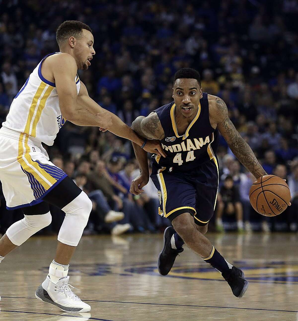 Klay Thompson erupts for 60 points as Warriors rout Pacers