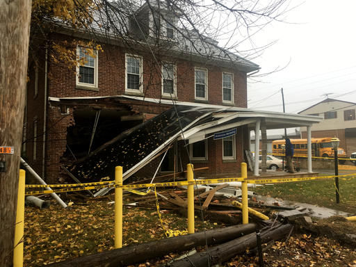 Tractor-trailer smashes into front of house on foggy night