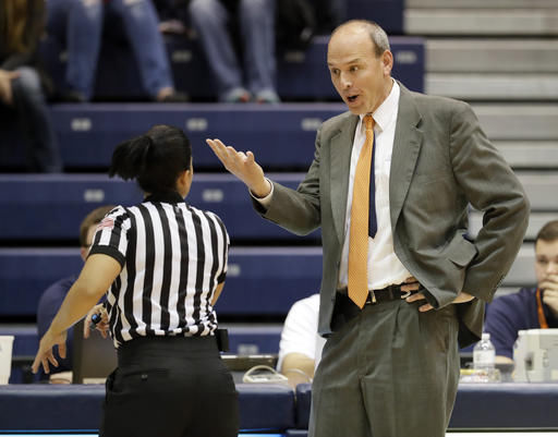 Durr scored 24 points as No. 5 Louisville routs UT Martin