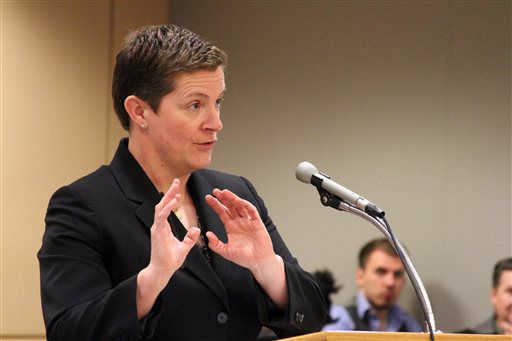 Judge: Walker had authority to cut Alaska dividend amount