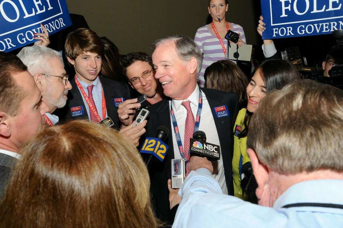 Foley cites jobs as key issue in race