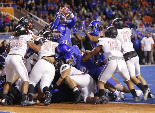 Jeremy McNichols powers Boise State past UNLV, 42-25