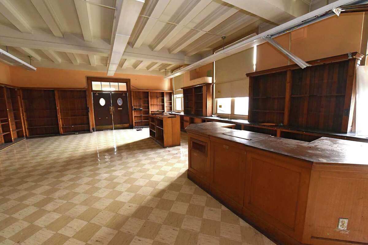 UAlbany offers tour of Schuyler Building