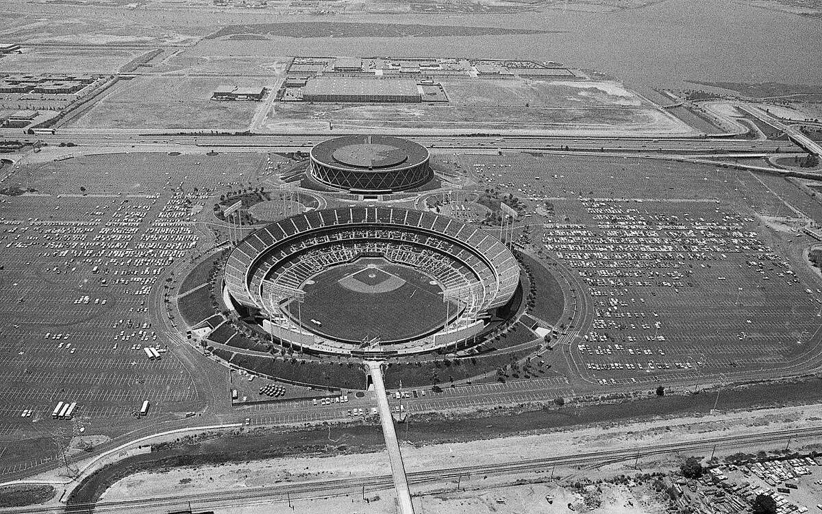 Bay Area by blimp: A new look at rediscovered aerial photos