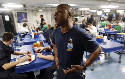 US Navy serves up turkey alongside sorties on Thanksgiving