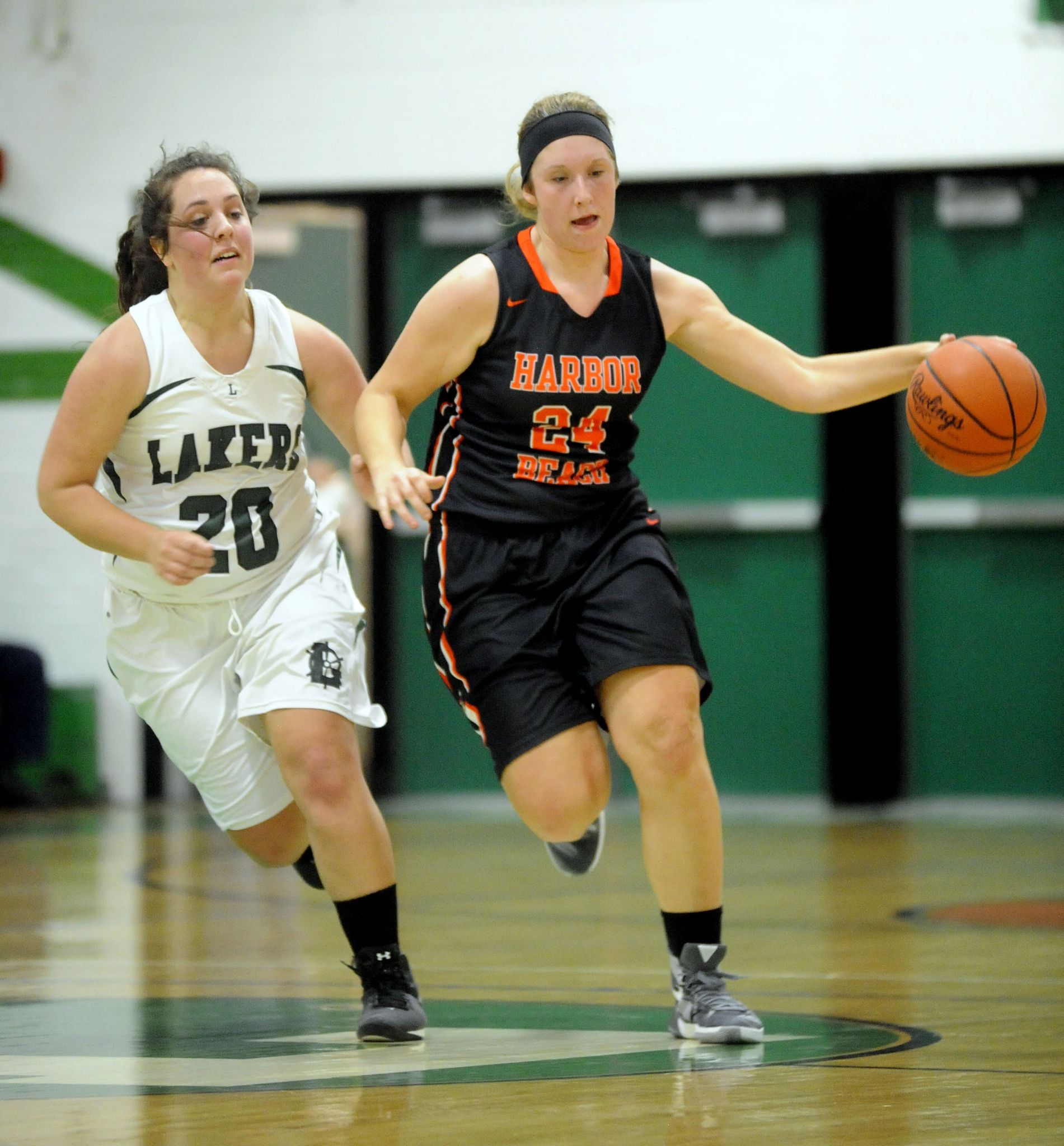 Area Basketball: Pirates too much for Lakers