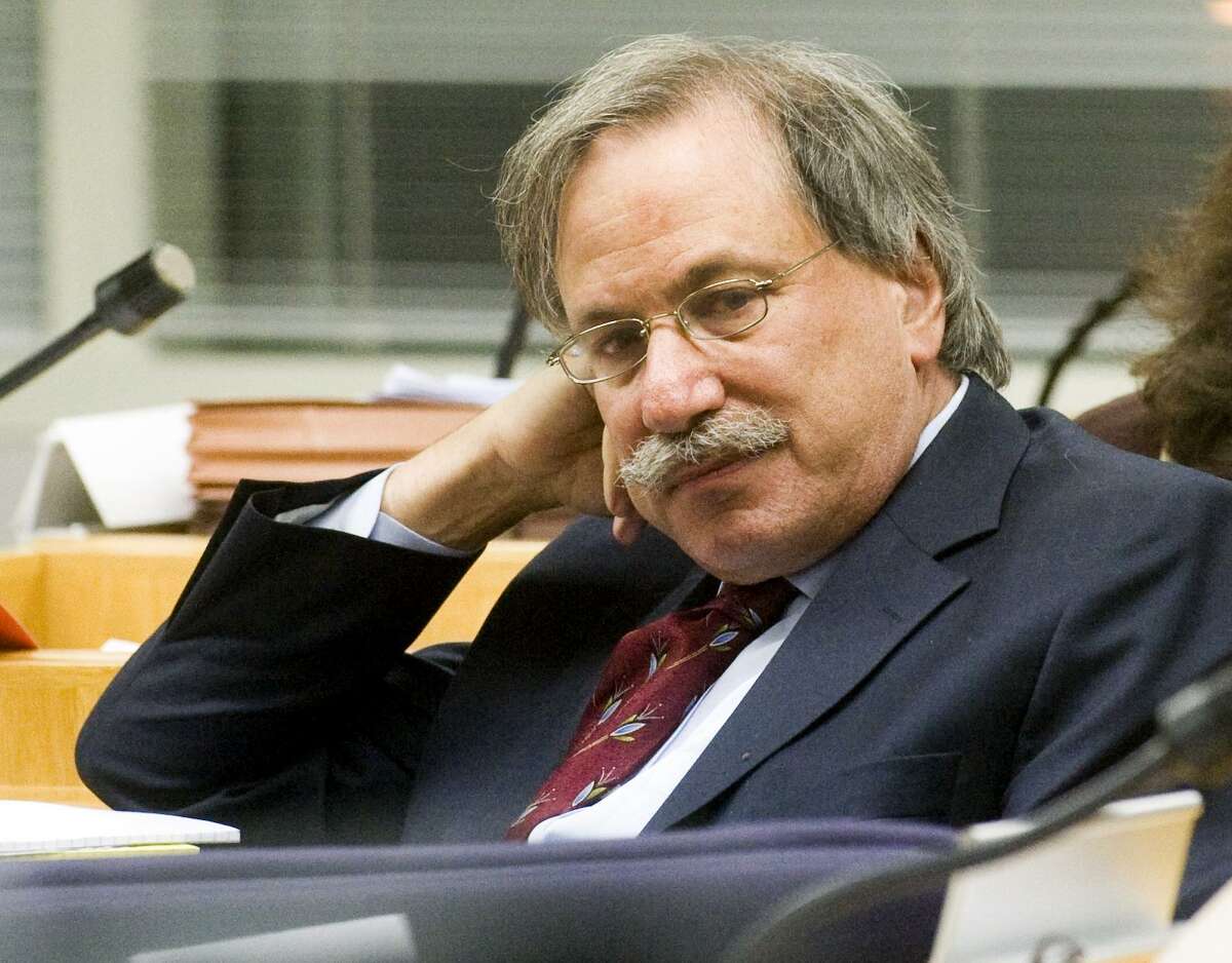 Democrats attacked investigator over probe into federal funds