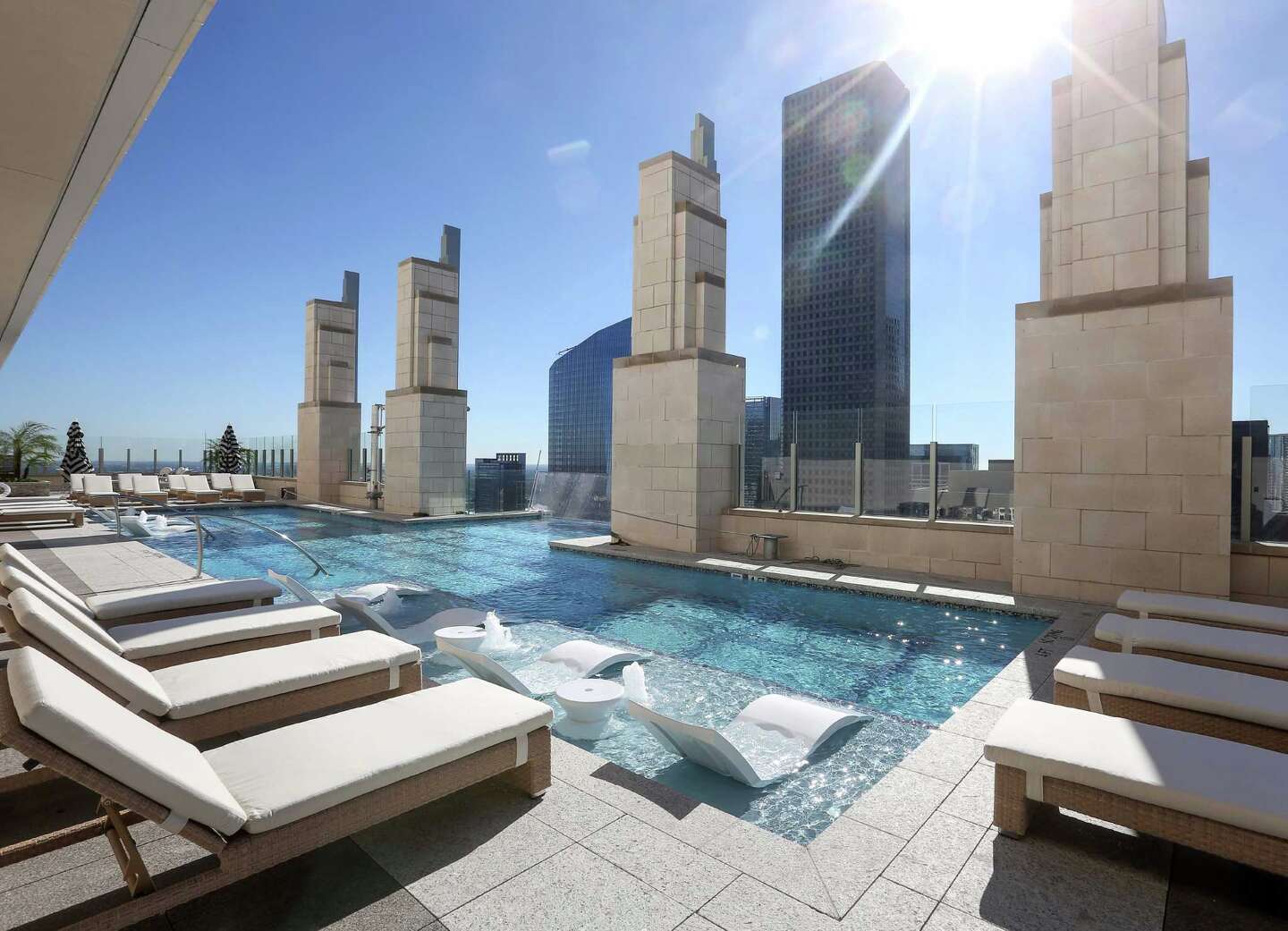 Breath-taking look at Houston's 'sky pool' goes viral