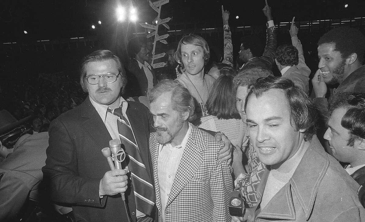 May 25, 1975: Warriors complete sweep of Bullets for NBA title