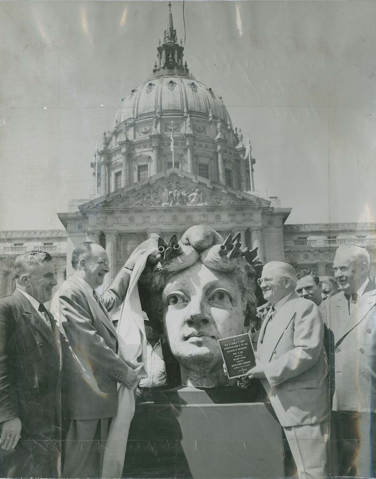 Historic views of old and new San Francisco City Hall
