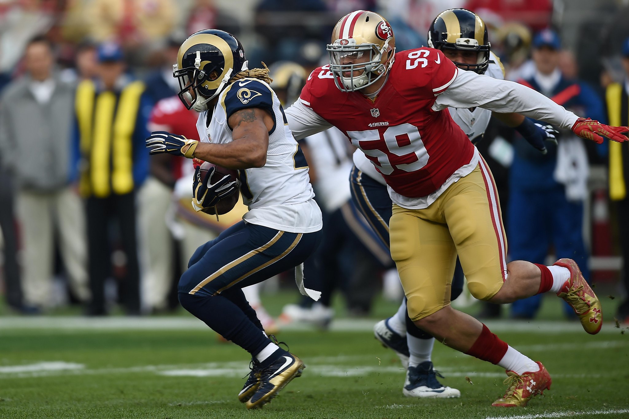 Weight a minute: Kelly says Lynch reported to camp in good shape