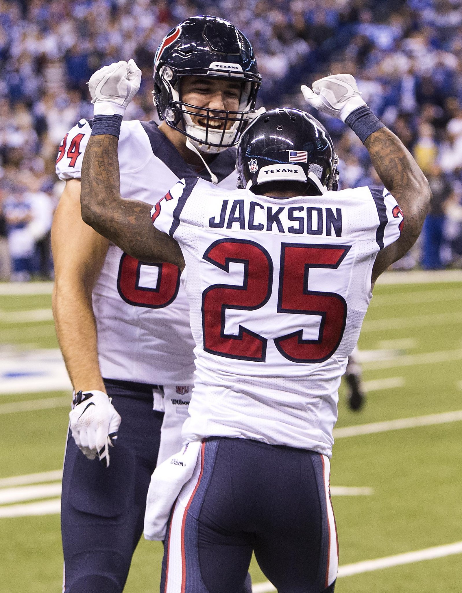 Texans take key AFC South matchup over Colts