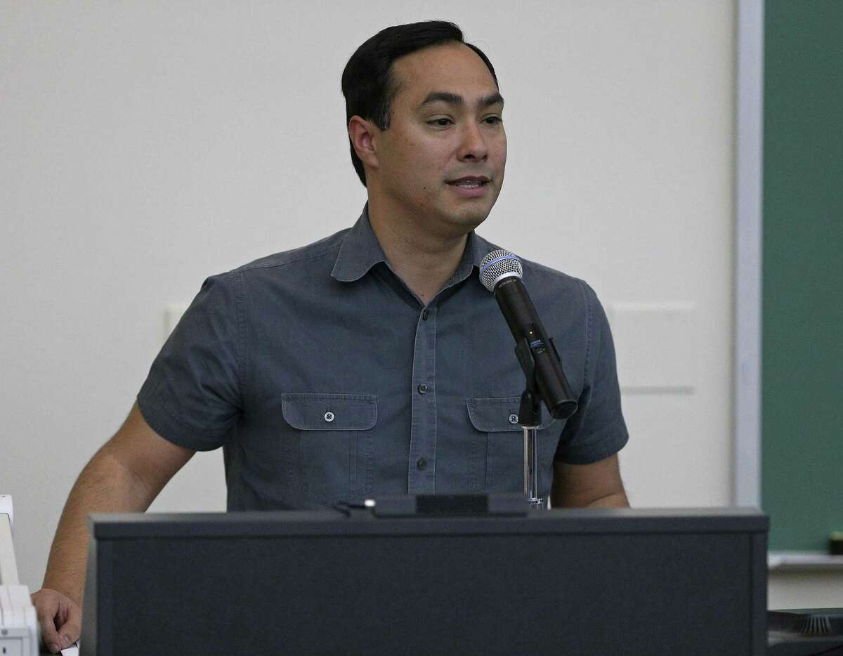 Rep. Joaquin Castro in San Antonio: 'The White House is in chaos'