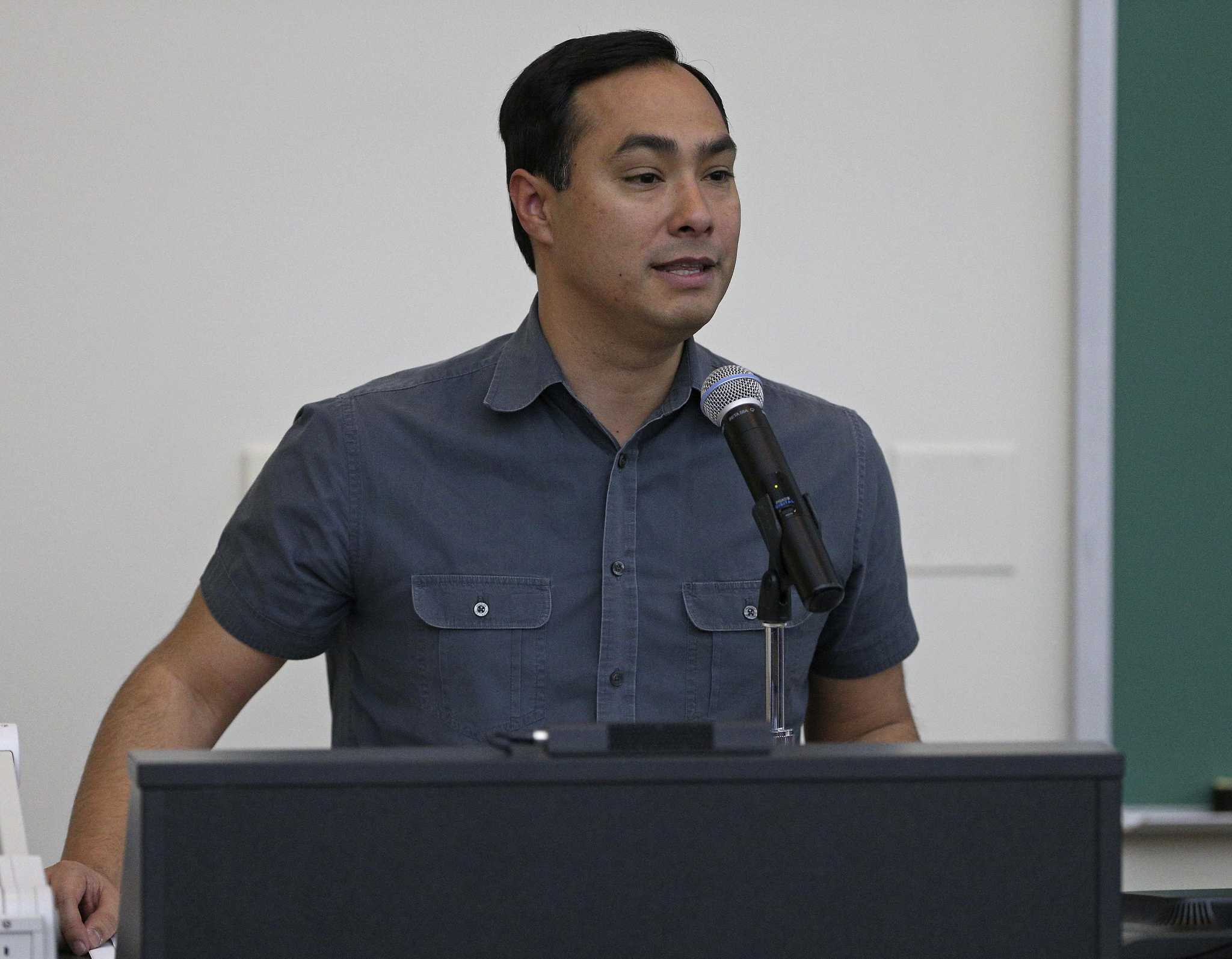 Rep. Joaquin Castro in San Antonio: 'The White House is in chaos'