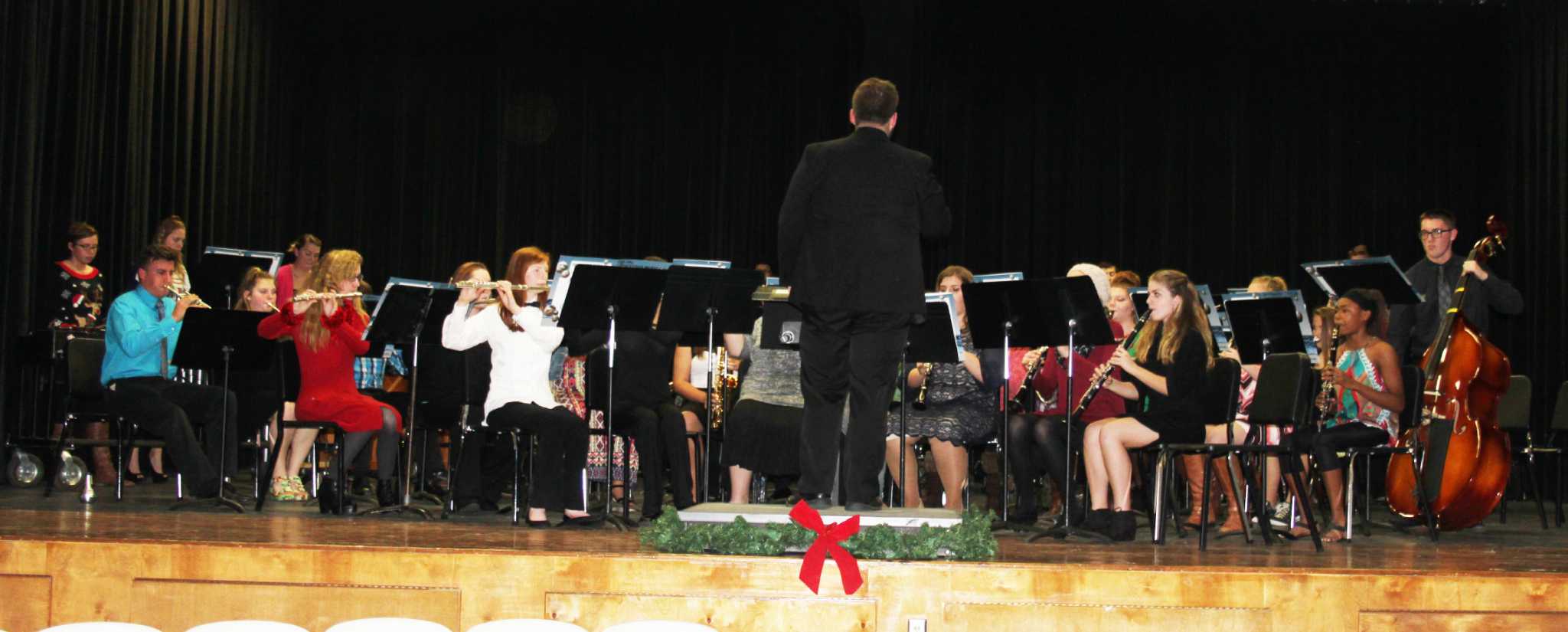 Coldspring-Oakhurst band gets in spirit