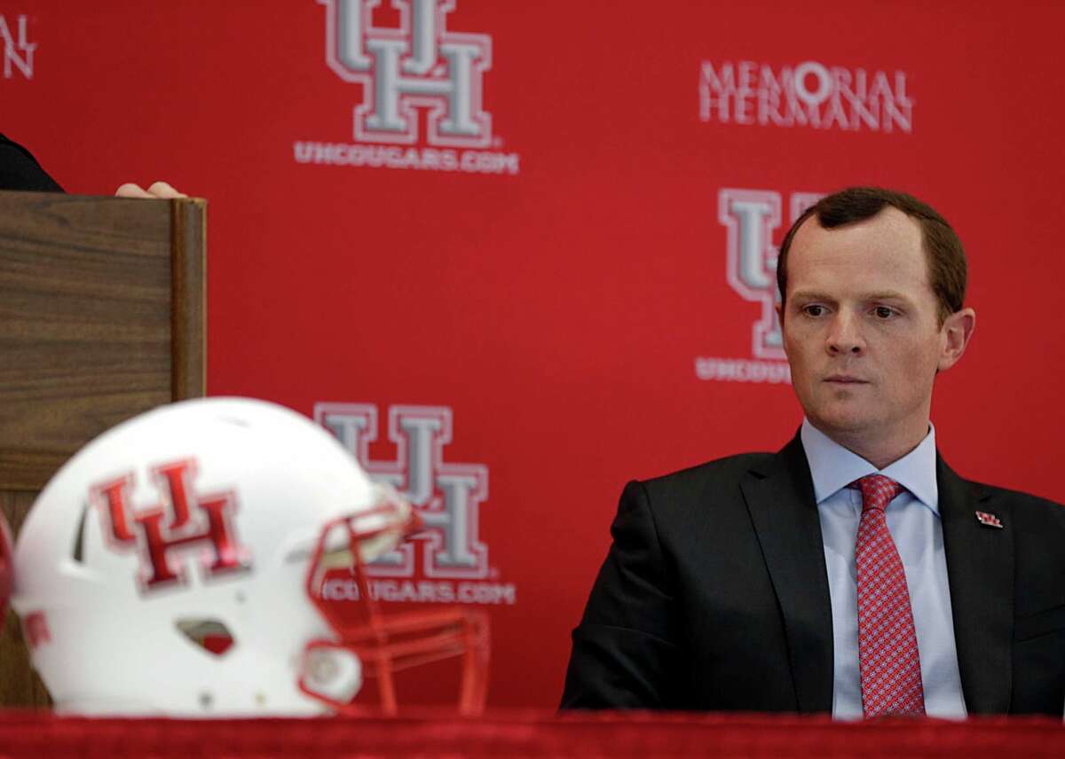 Details of Major Applewhite's UH contract unveiled