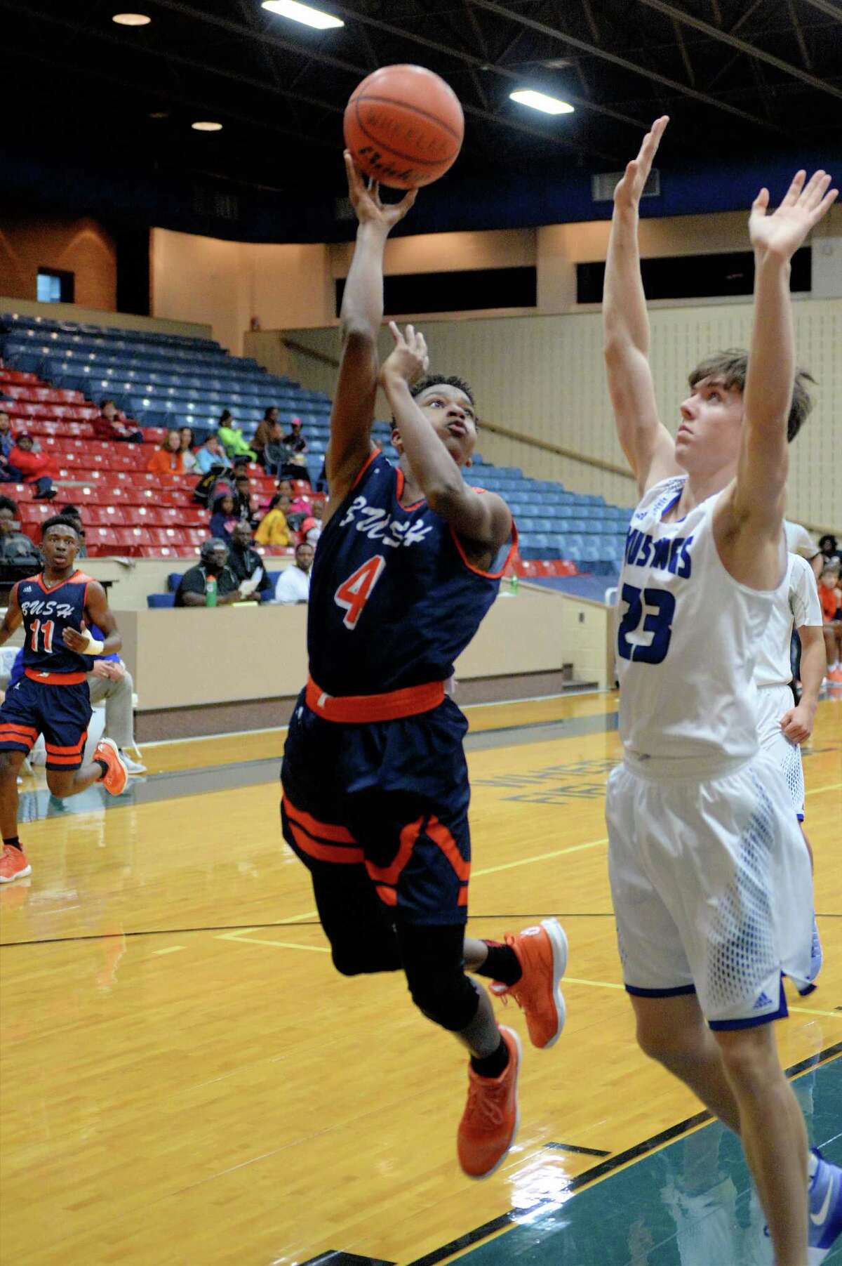 Sam Houston holds off Travis for FBISD title