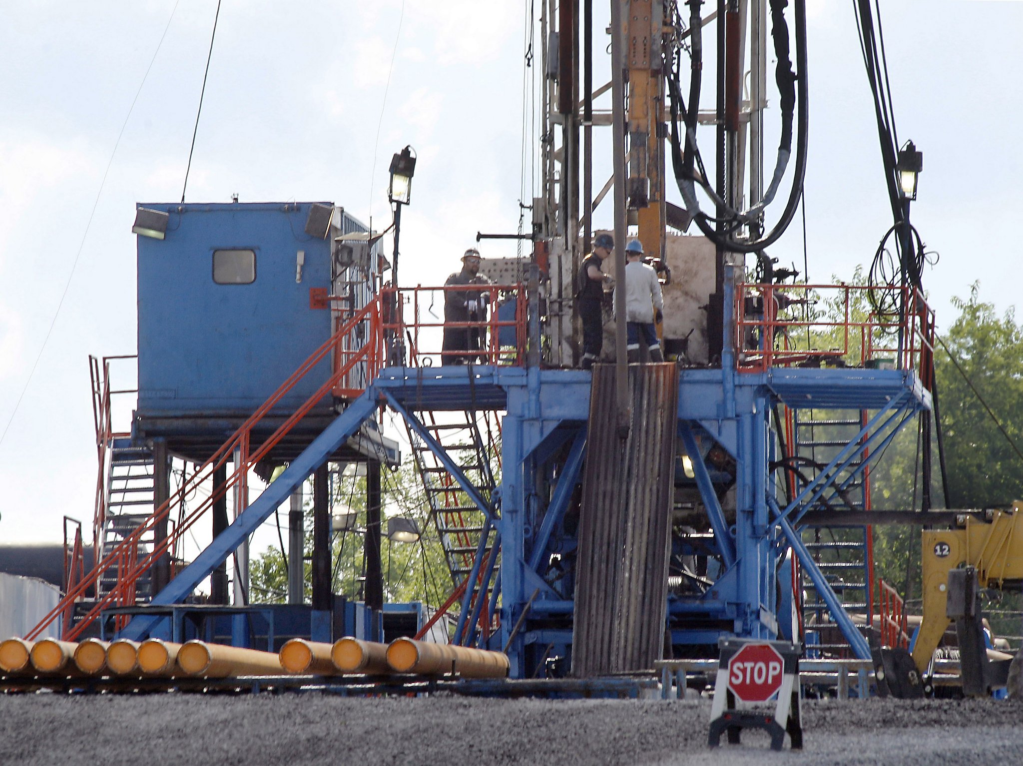 EPA: ’Data gaps’ block verdict on fracking, drinking water