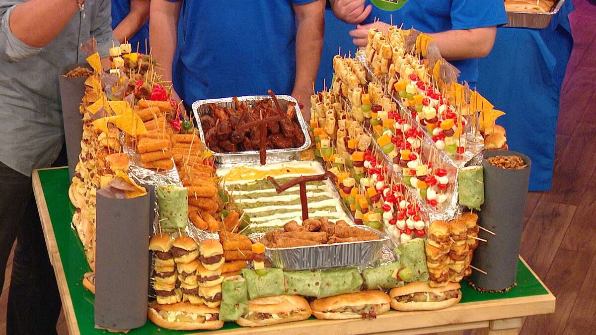 Snack stadiums are hot foodie projects for game day