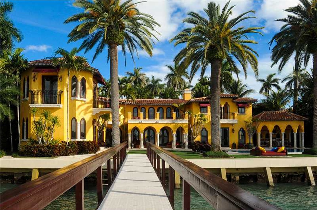 On the market: Enrique Iglesias's Miami mansion