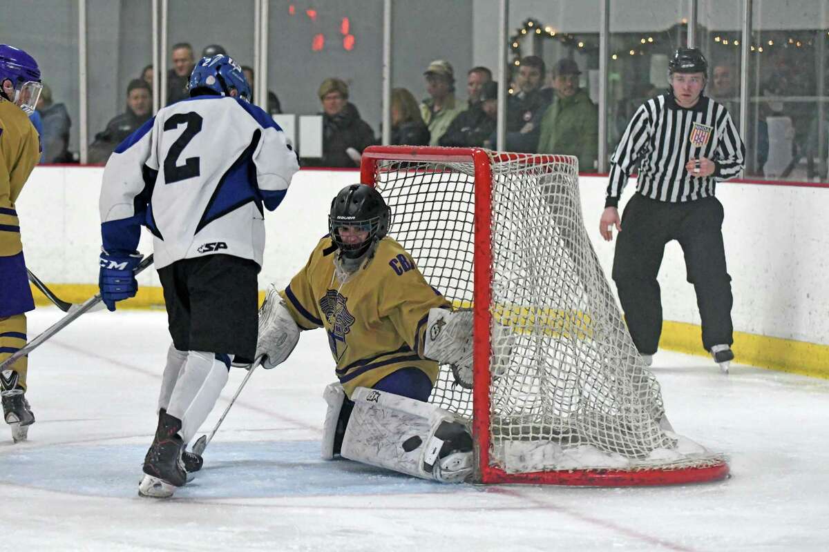 Jake Fauler, Jonathan Luse lead Saratoga hockey to win