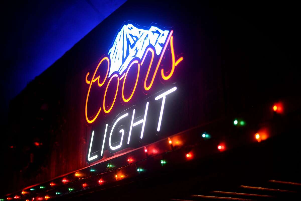 Photos: Midnight Rodeo spices up a chilly Wednesday with Ladies’ Night