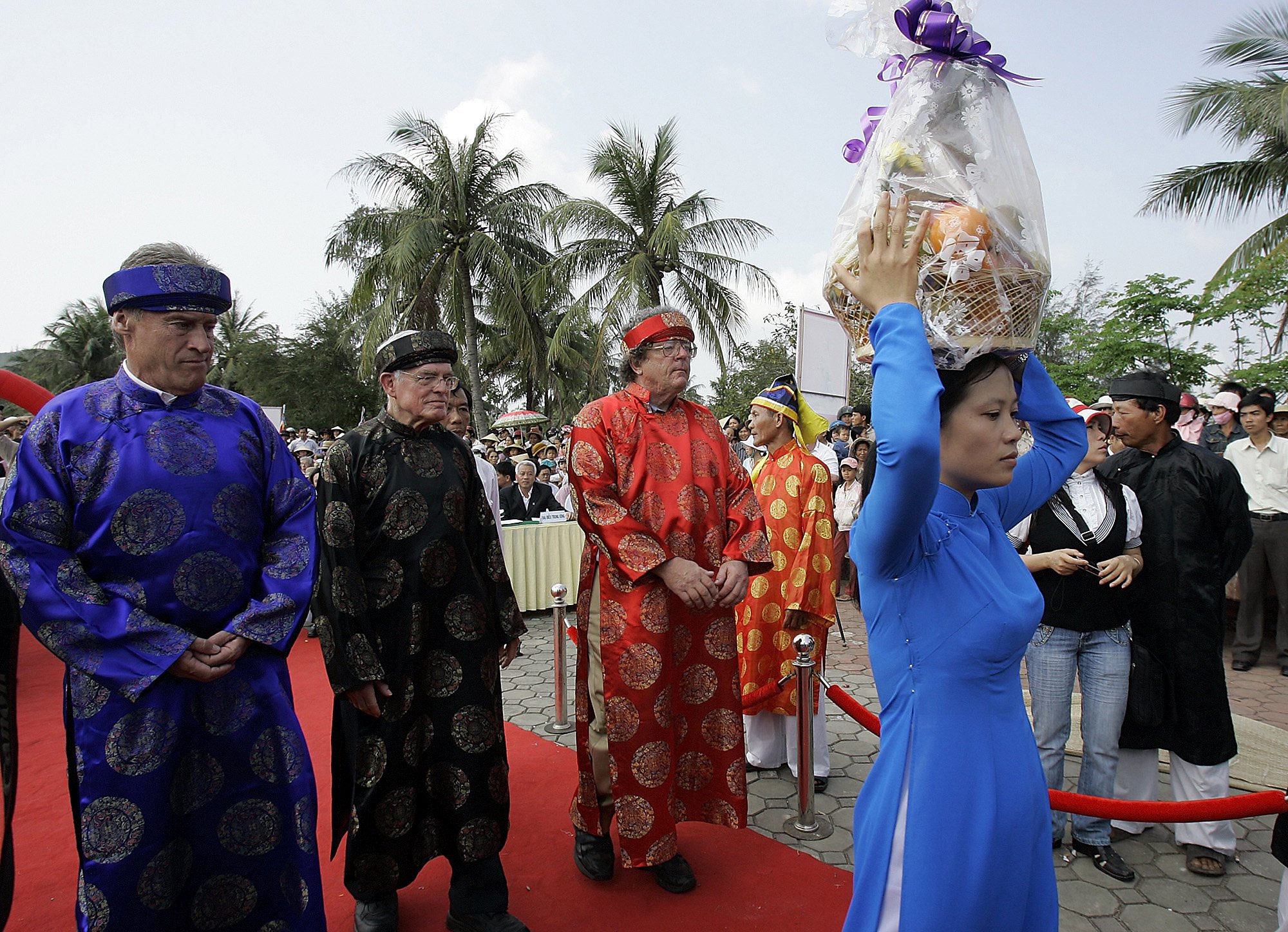 Lawrence Colburn, gunner who helped end Vietnam massacre, dies
