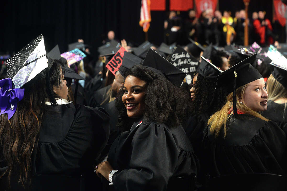 Lamar University holds fall commencement ceremonies Saturday