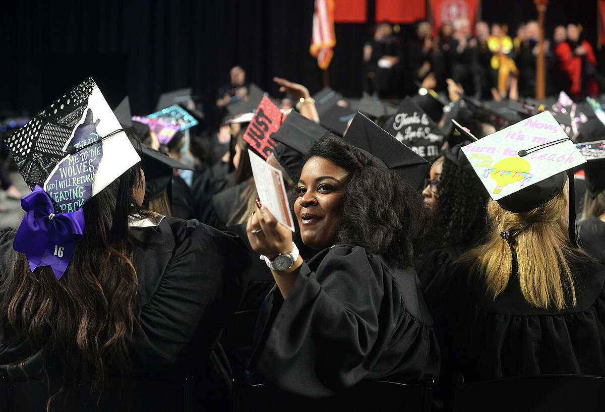 Lamar University holds fall commencement ceremonies Saturday