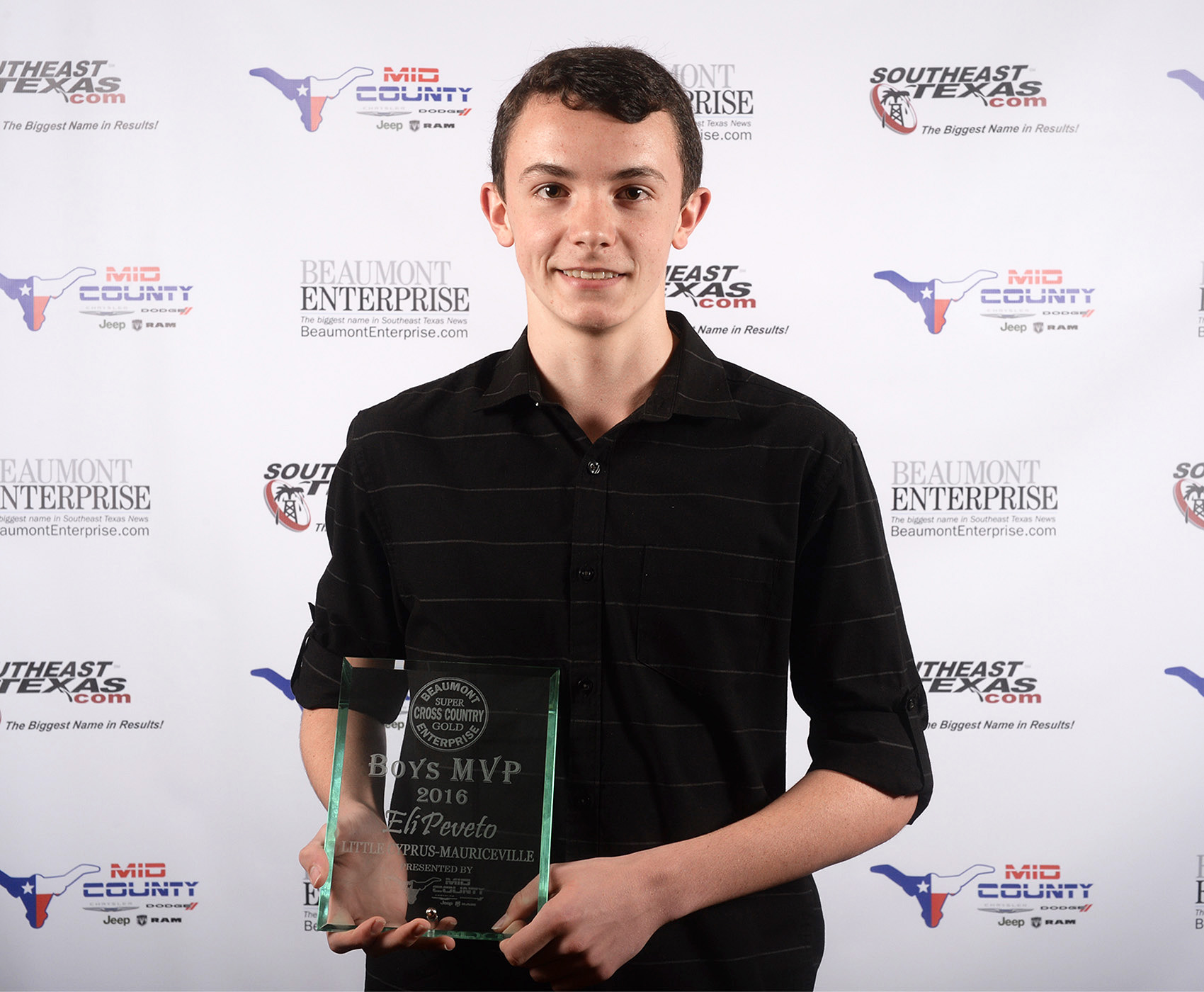 Eli Peveto named 2016 Super Gold Boys' Cross Country Runner of the Year