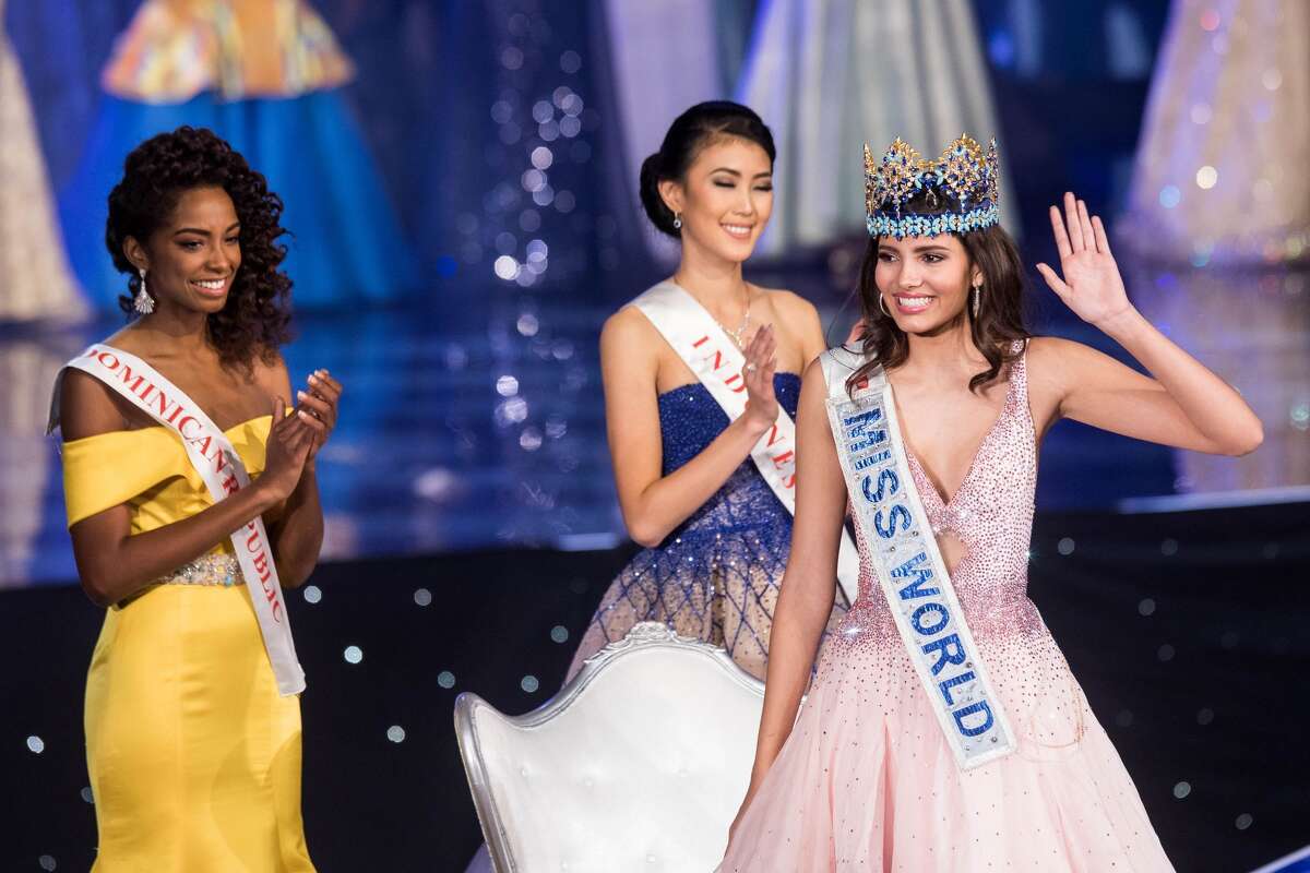 Miss Puerto Rico Stephanie Del Valle crowned Miss World 2016