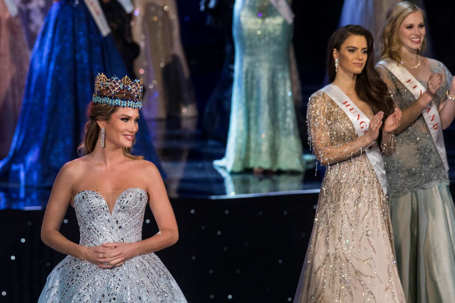 Miss Puerto Rico Stephanie Del Valle crowned Miss World 2016