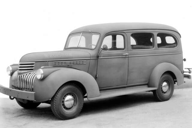 Chevrolet Suburban through the Years (1935-2017)