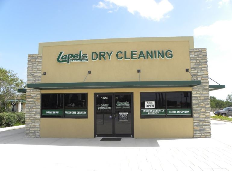 Dry cleaning chain to bring stores, a plant to Houston area