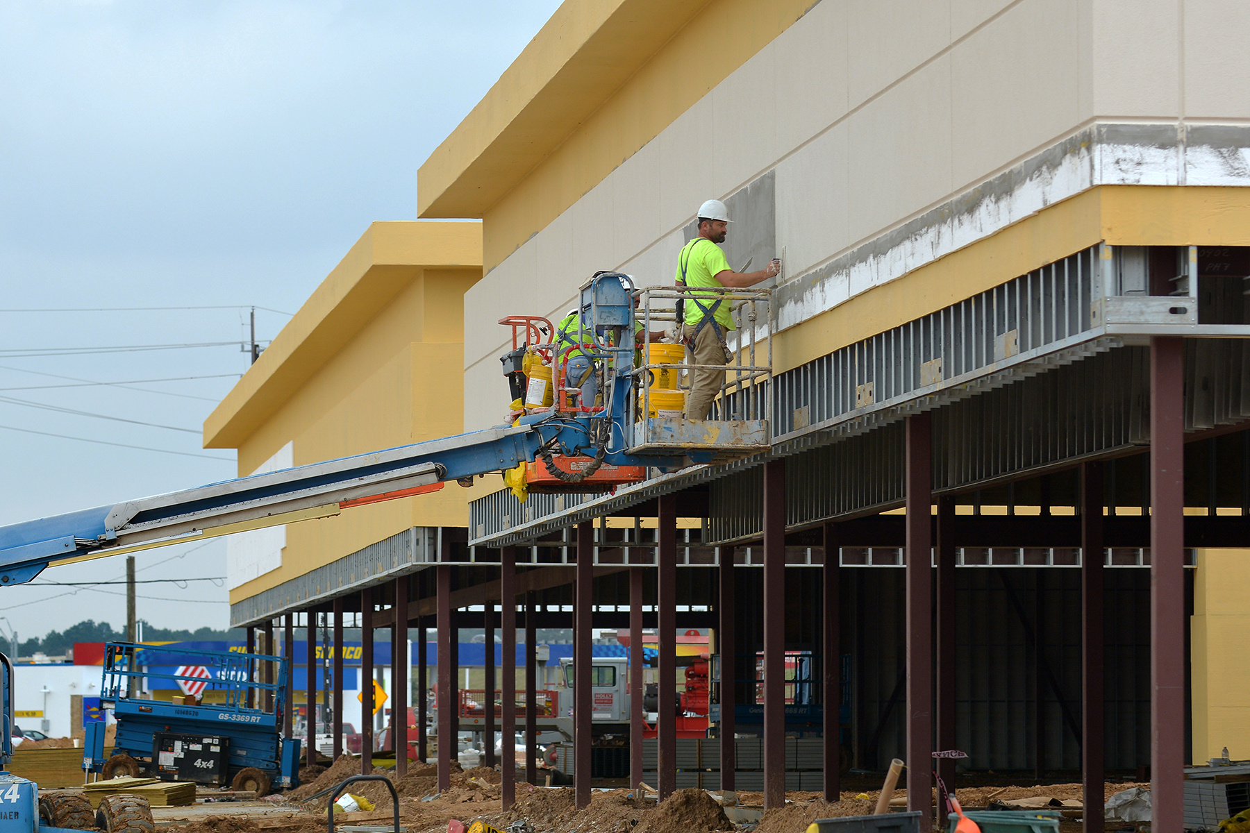 More stores coming to Houston as retailers plan to grow in 2017