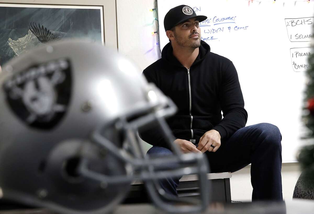 Derek Carr’s values, football savvy instilled by his family