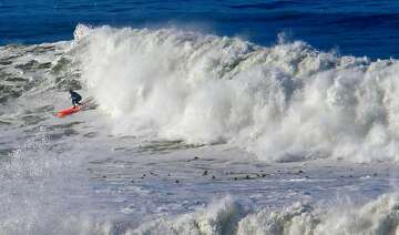 Big-wave breakthrough: Female surfer leads Mavericks revolution