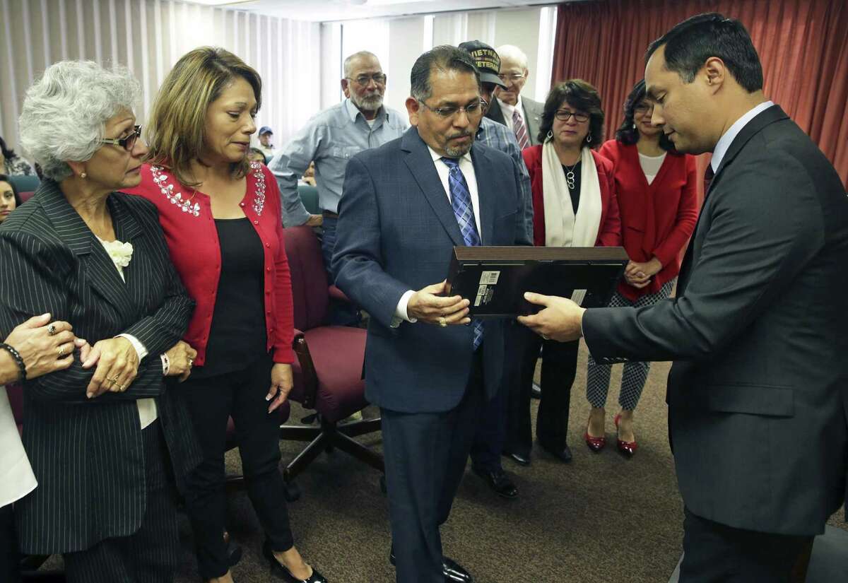 Army veteran posthumously earns five war medals