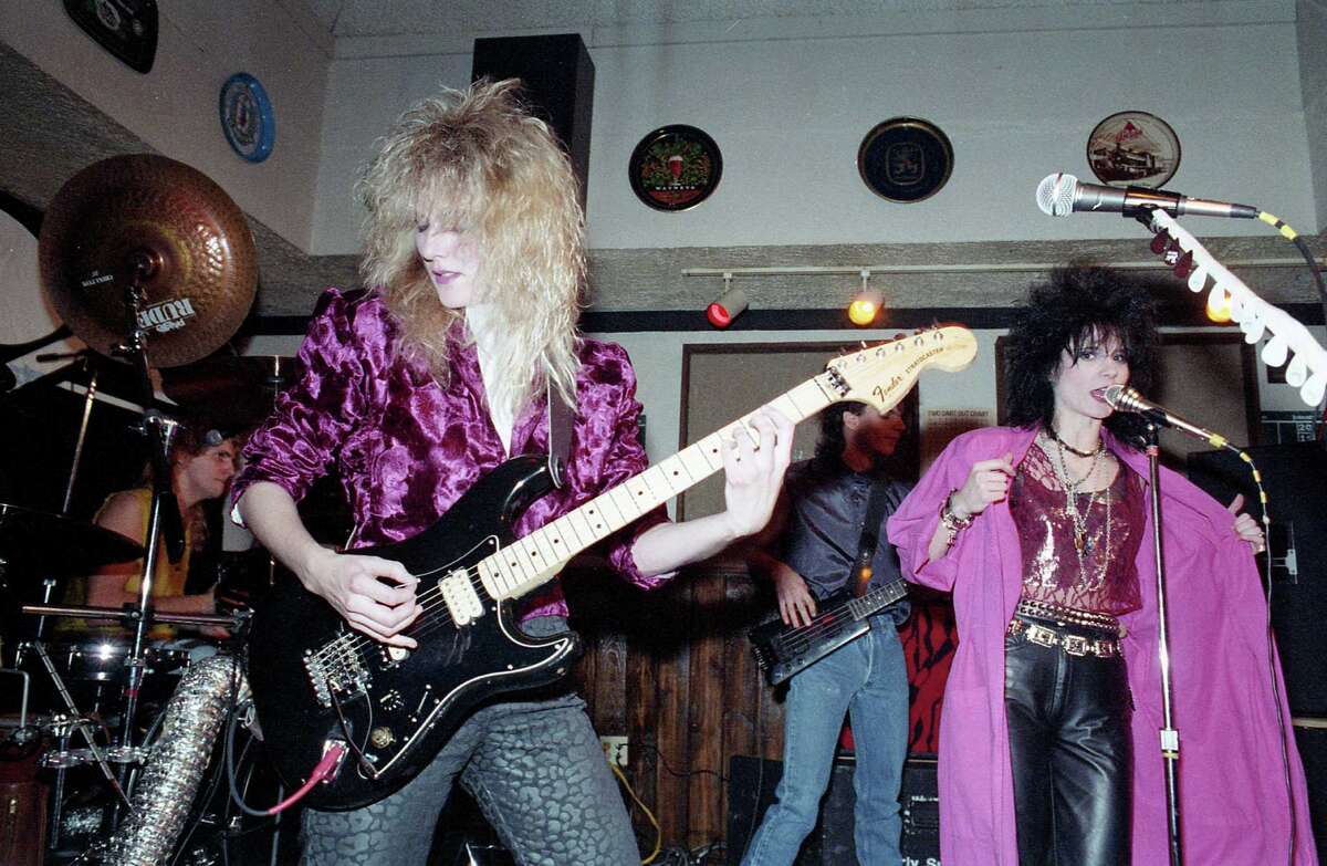 30 years ago: A new face at 6 p.m., house moving, Houston music scene