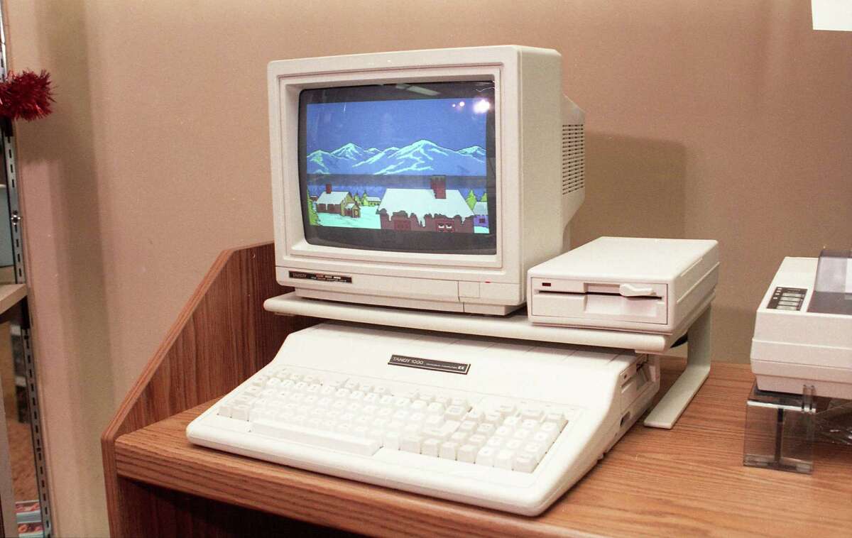 30 years ago: A new face at 6 p.m., house moving, Houston music scene