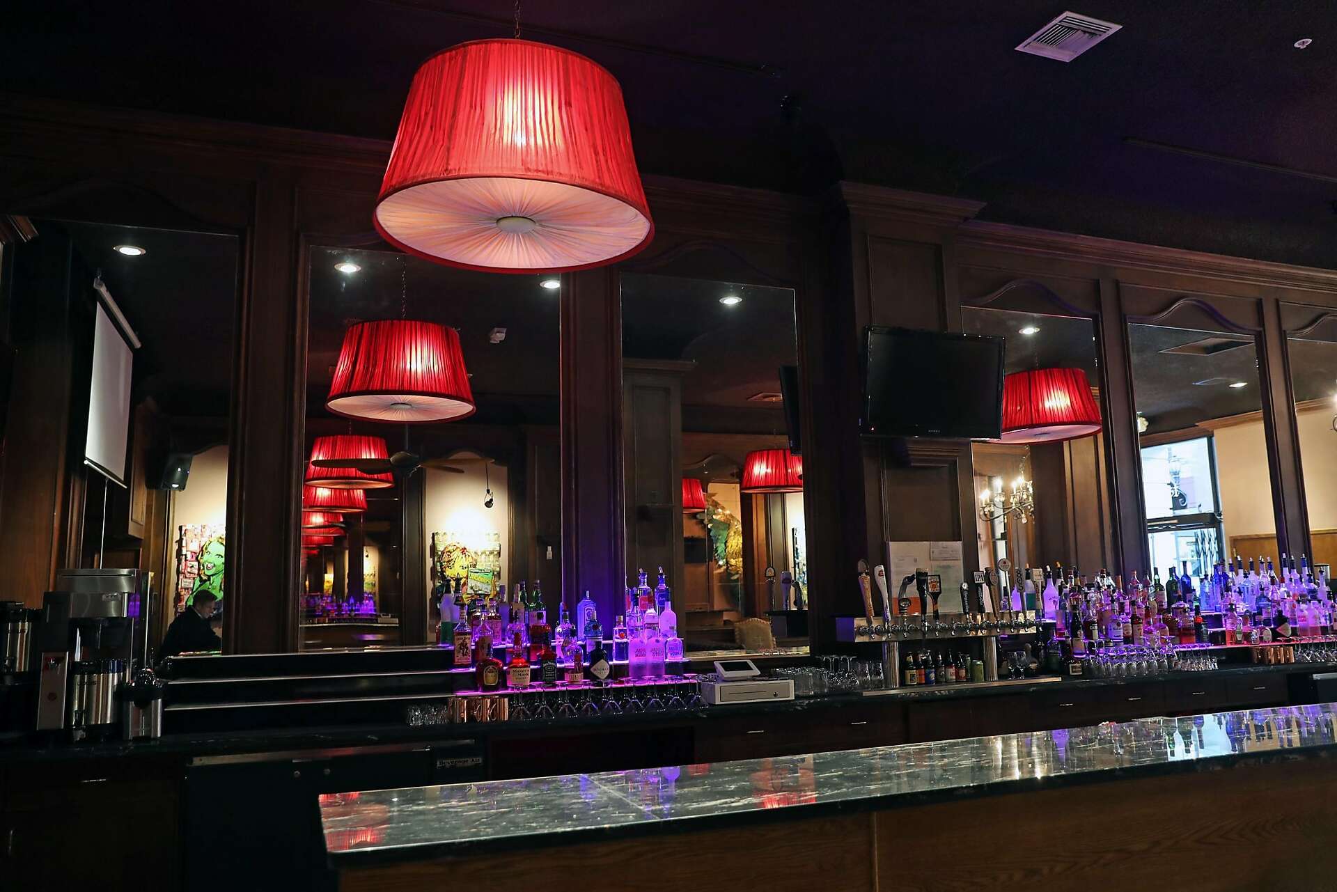 DaDa Bar finds renewed energy in new downtown space