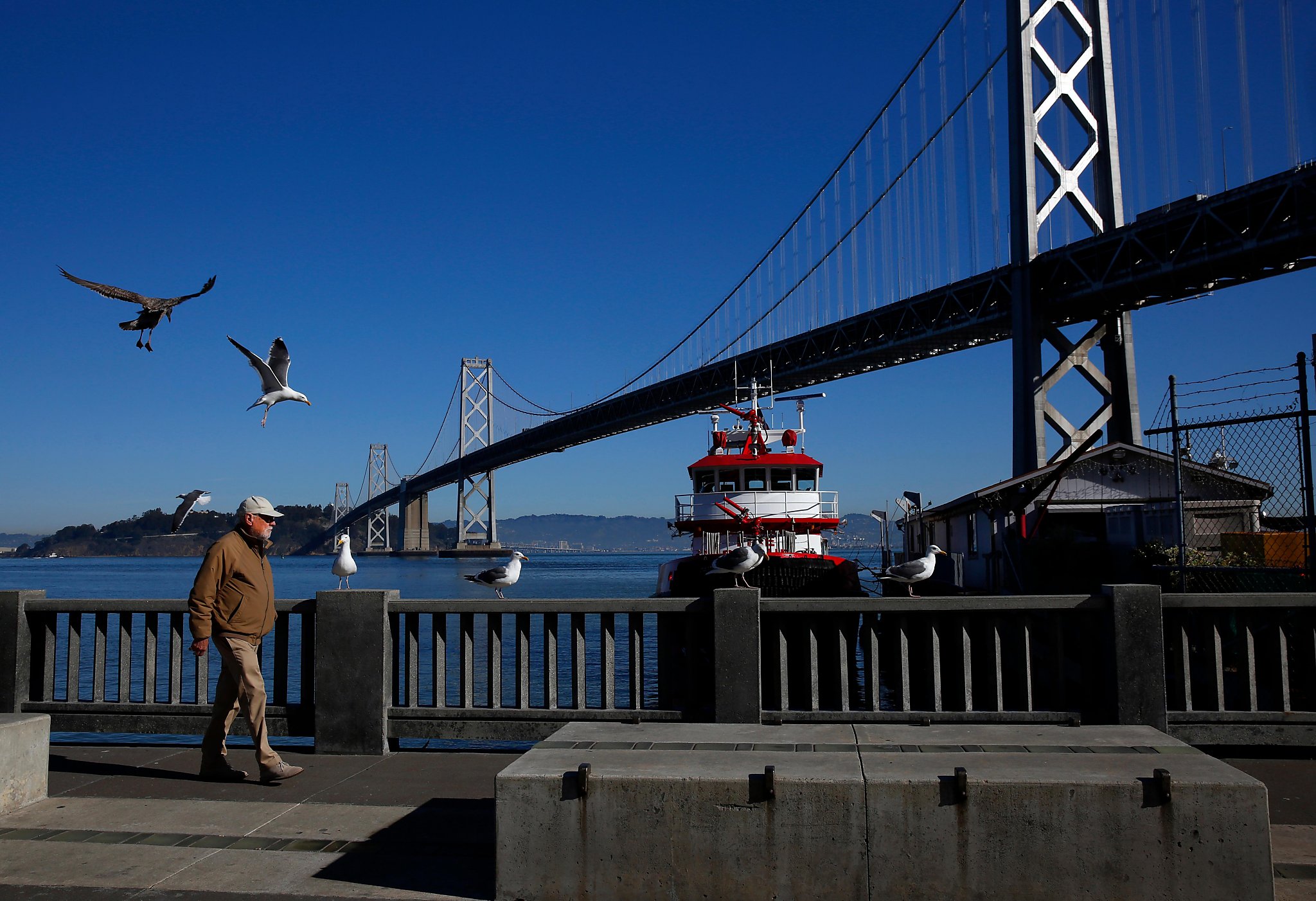 Floating pier considered as site for key Embarcadero fire station
