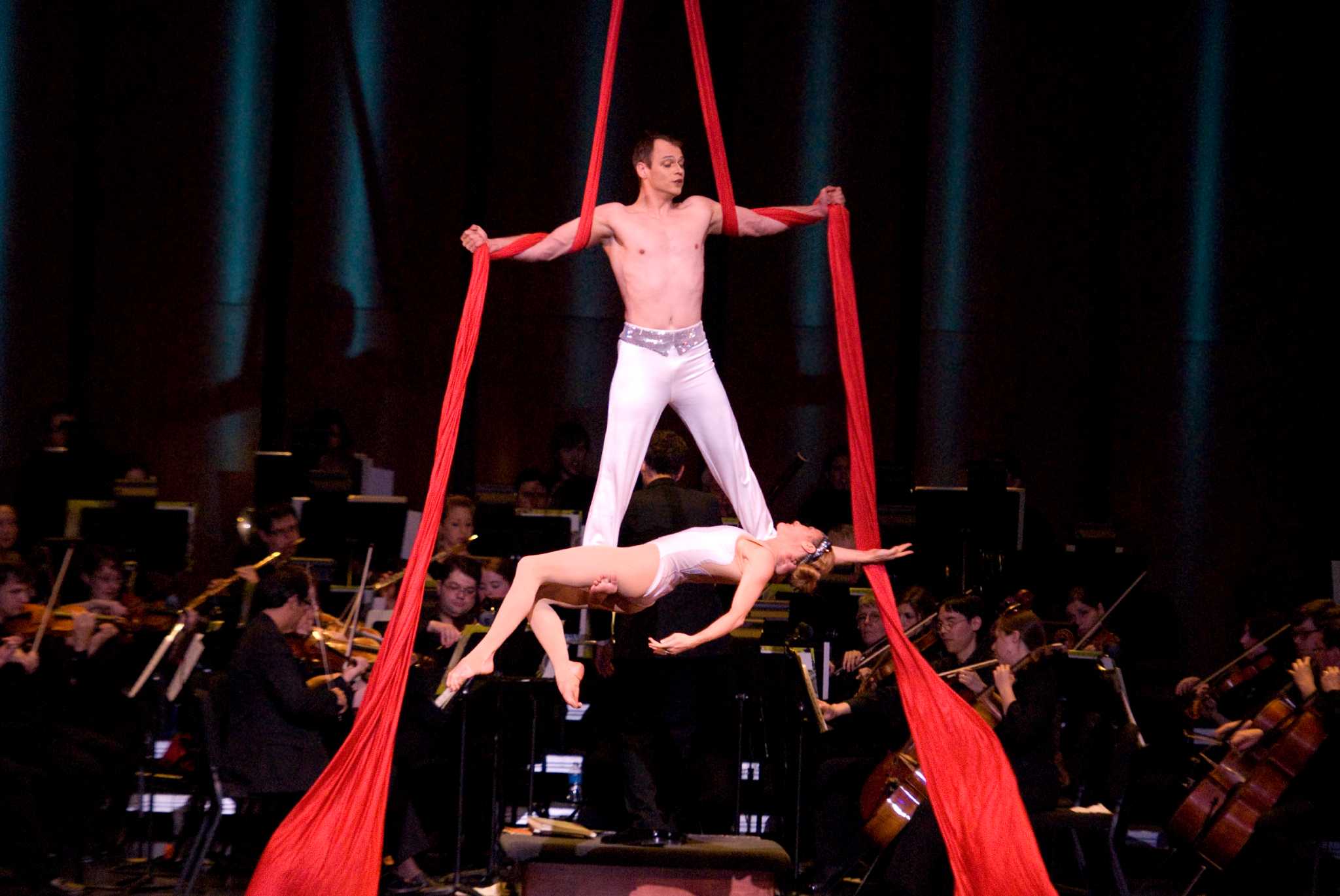 Cirque Acrobats join Houston Symphony Jan. 6-8