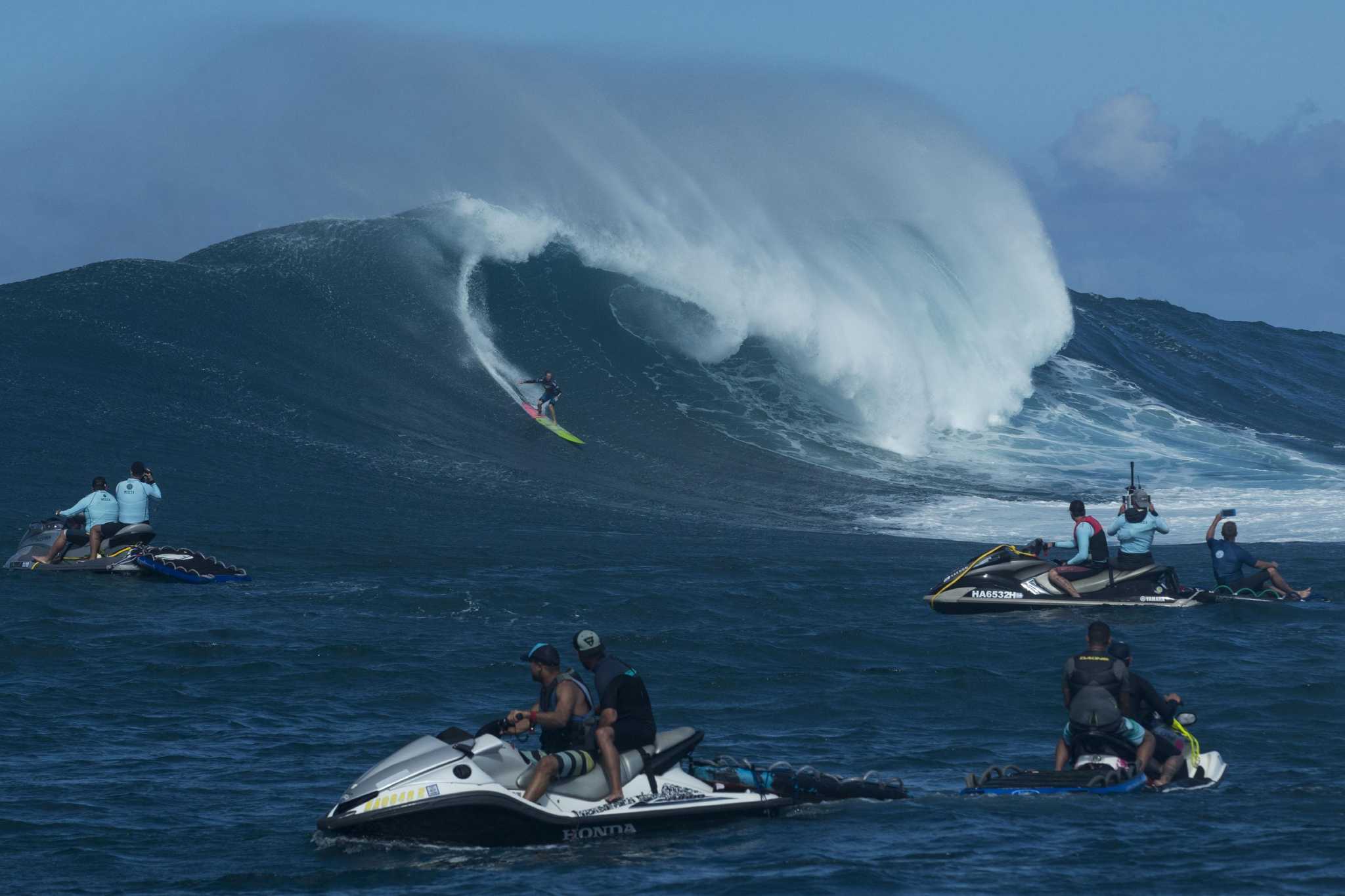 Big-wave women: The breakthrough surf contest at ‘Jaws’