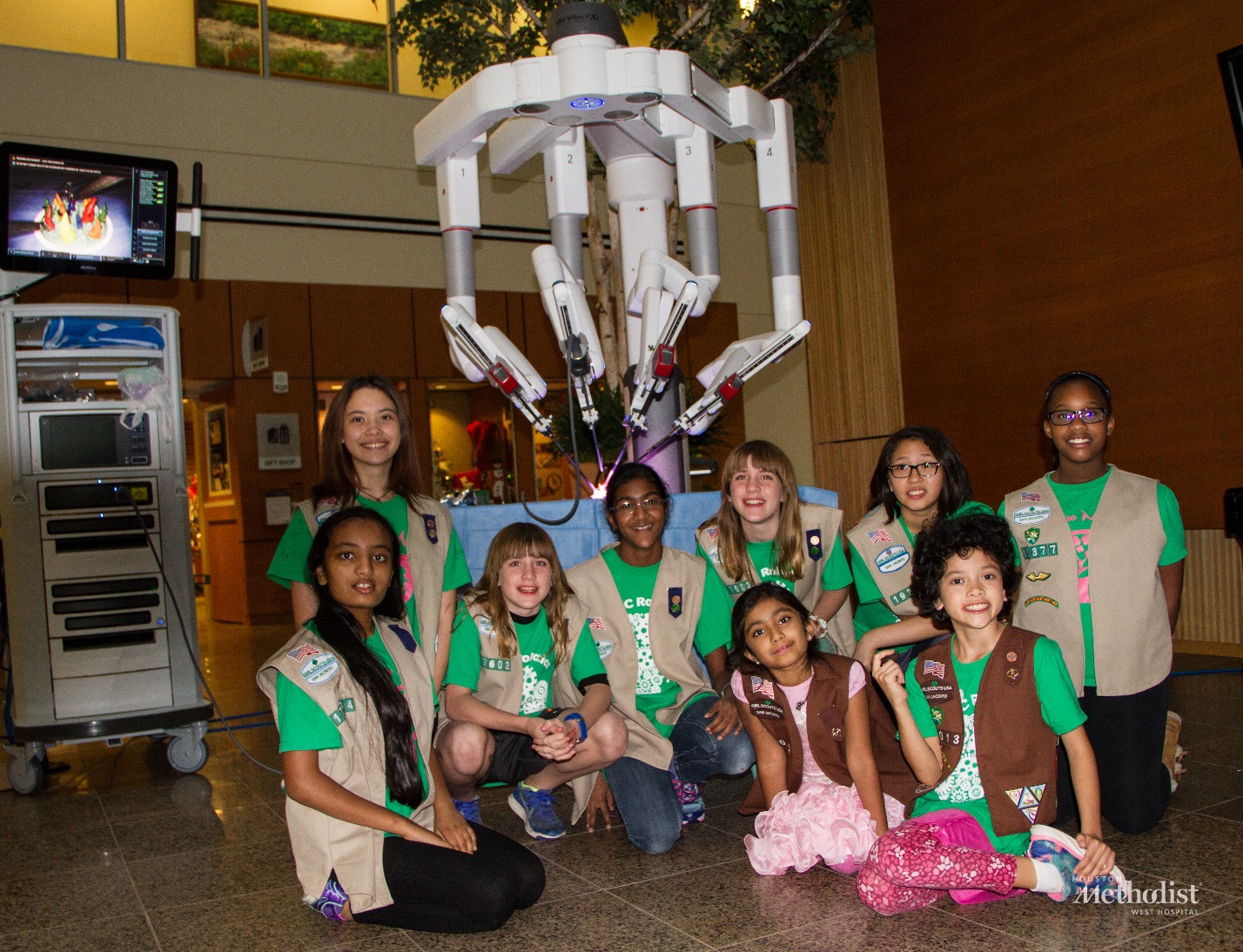 Houston Methodist West Hospital demonstrates newest surgical robot for ...