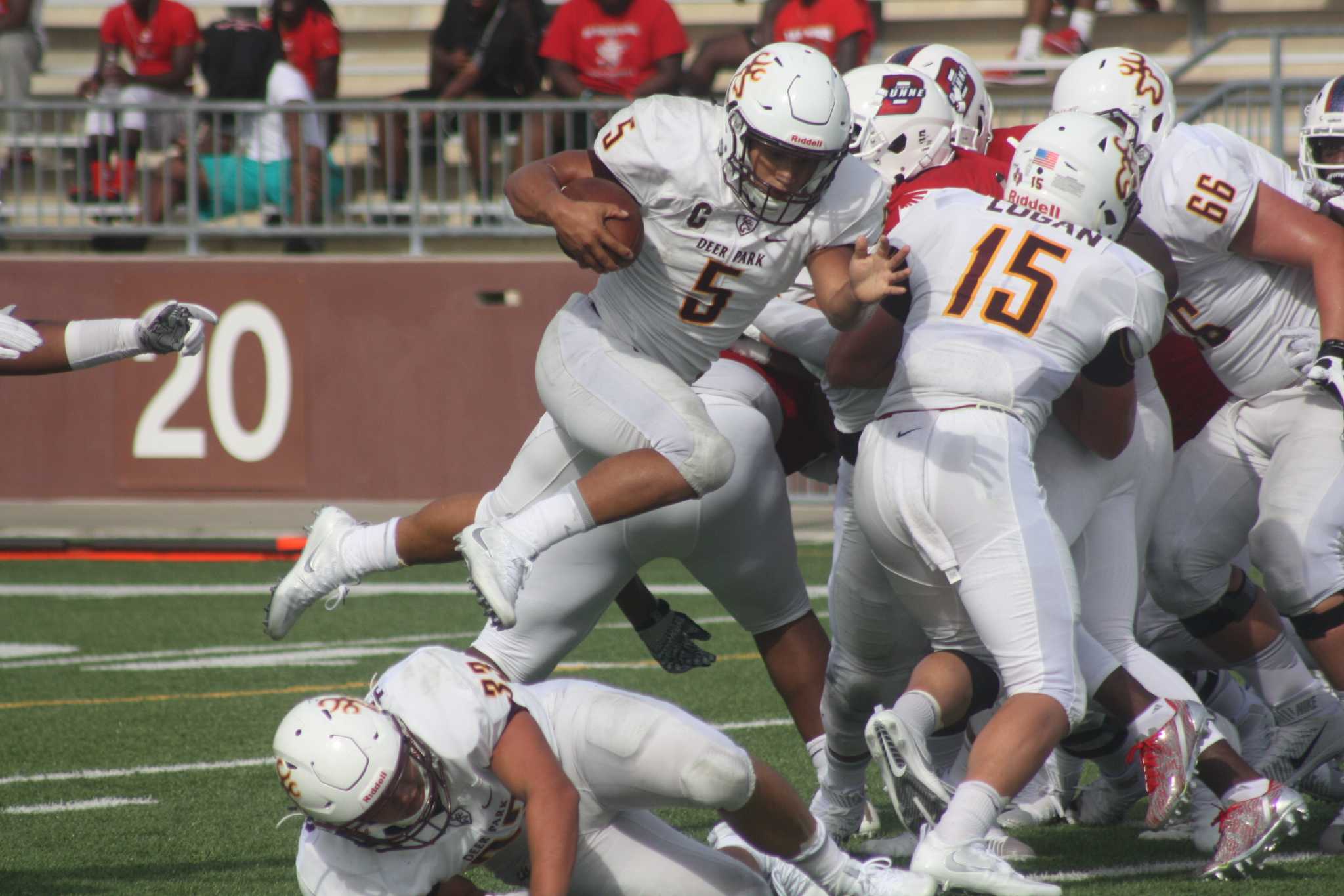 It's unanimous for 6 Deer football players