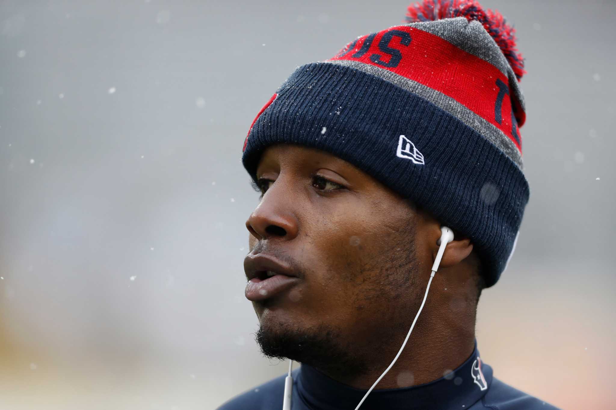 Corey Moore emerges as Texans starting safety