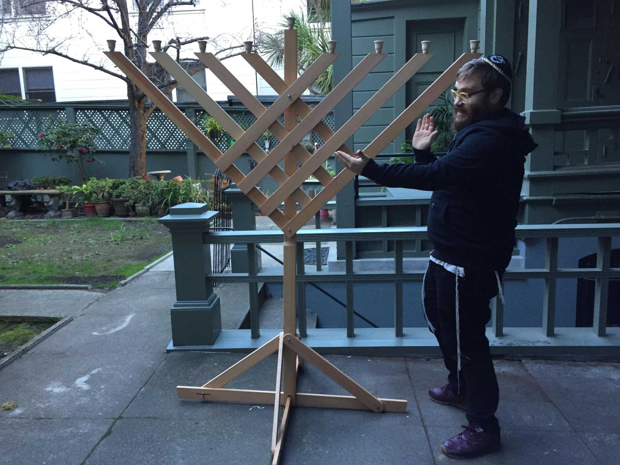 Replacement menorah to shine bright on the last day of Hanukkah
