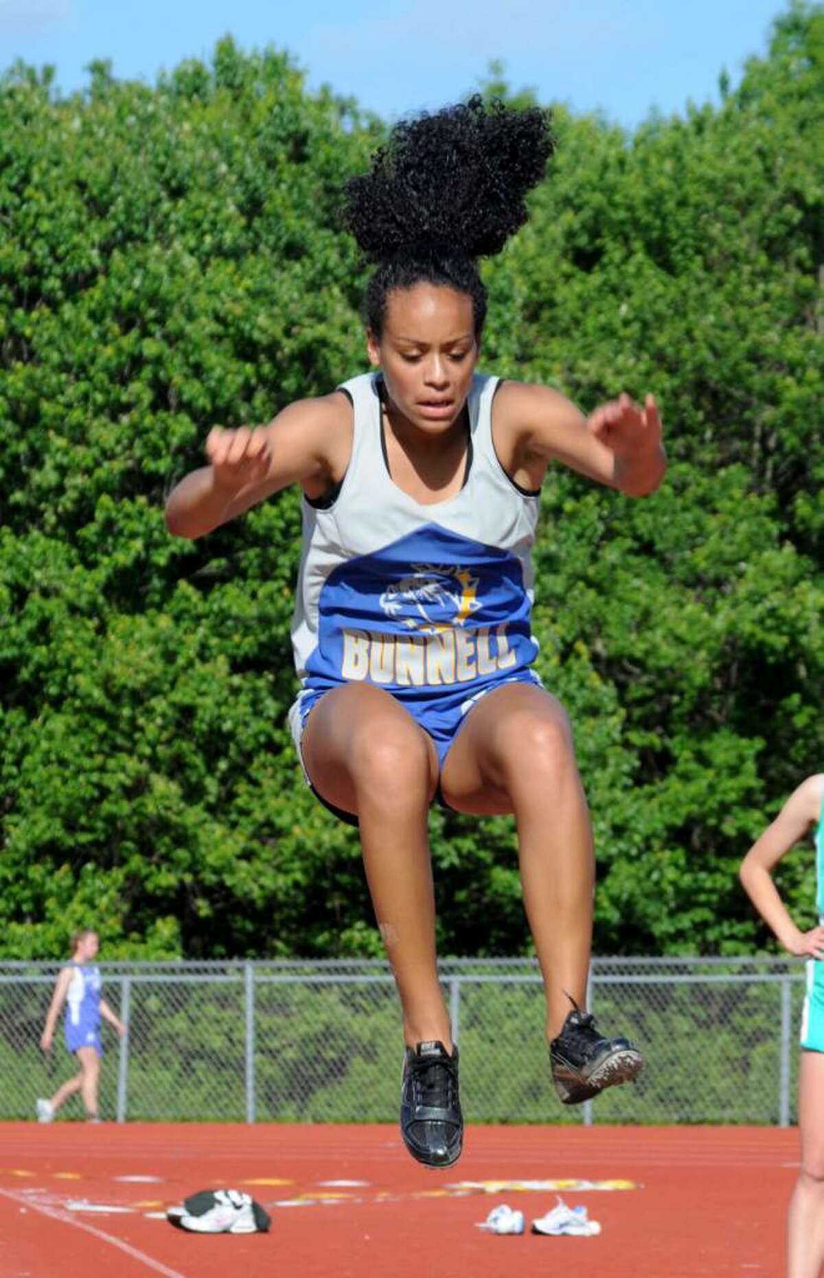 Local stars shine at SWC girls track championships; Weston captures ...