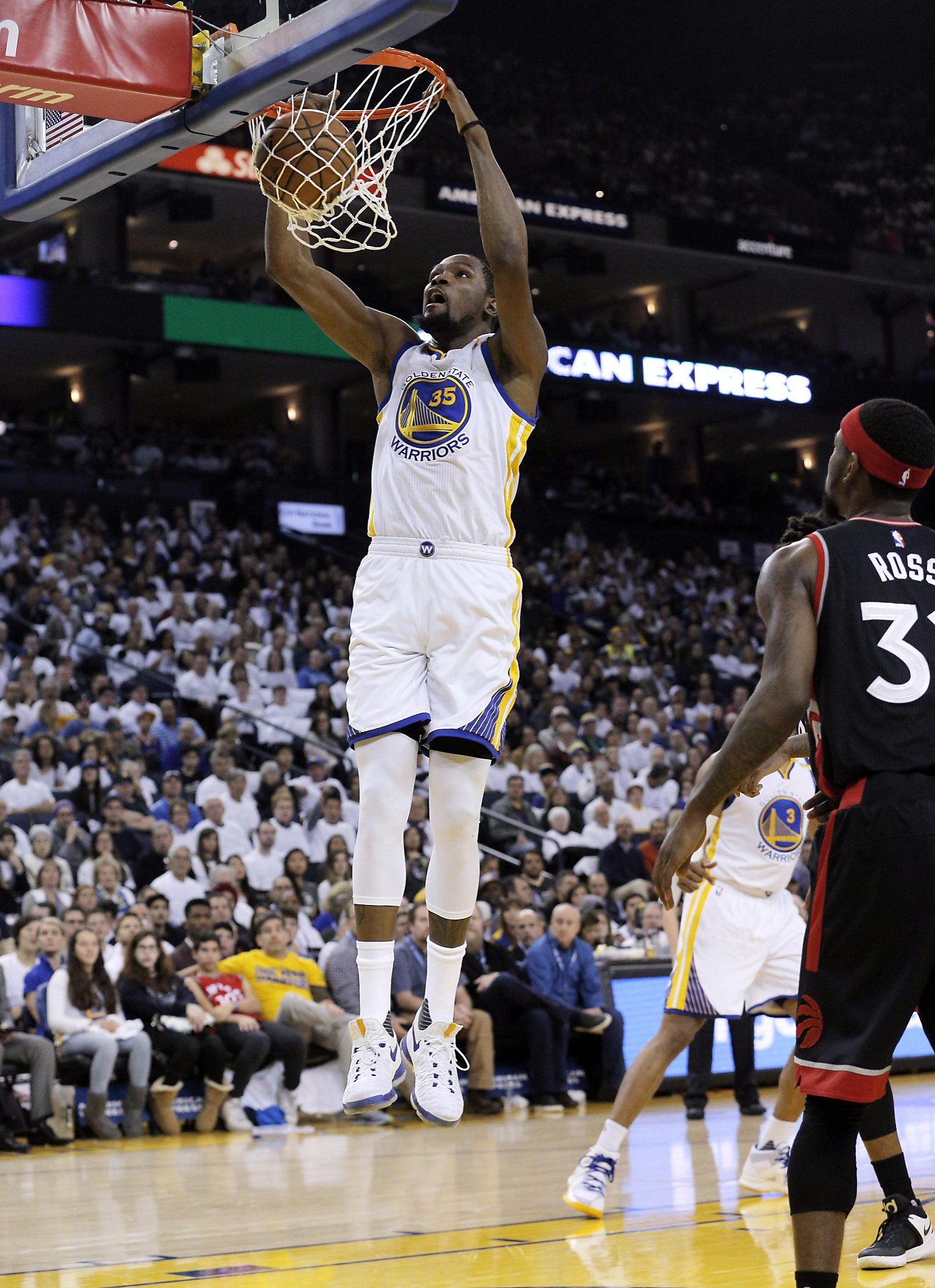 Warriors’ Kevin Durant helps block Raptors’ comeback bid